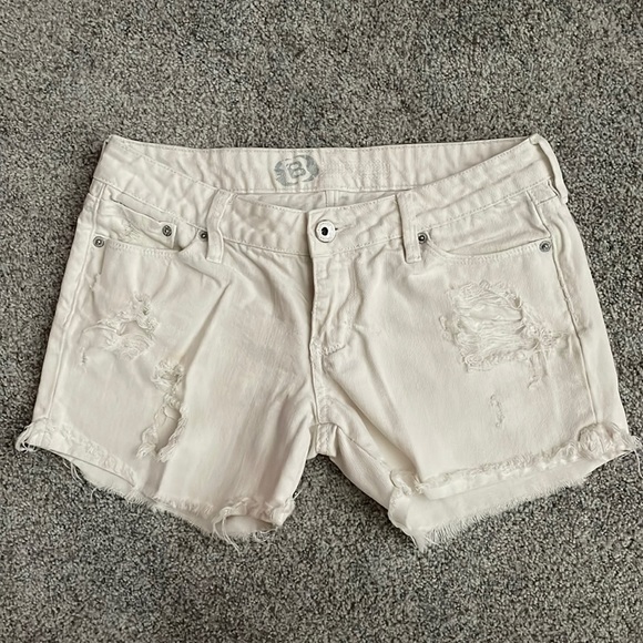 Bullhead | Shorts | Bullhead Distressed Cut Off Shorts | Poshmark
